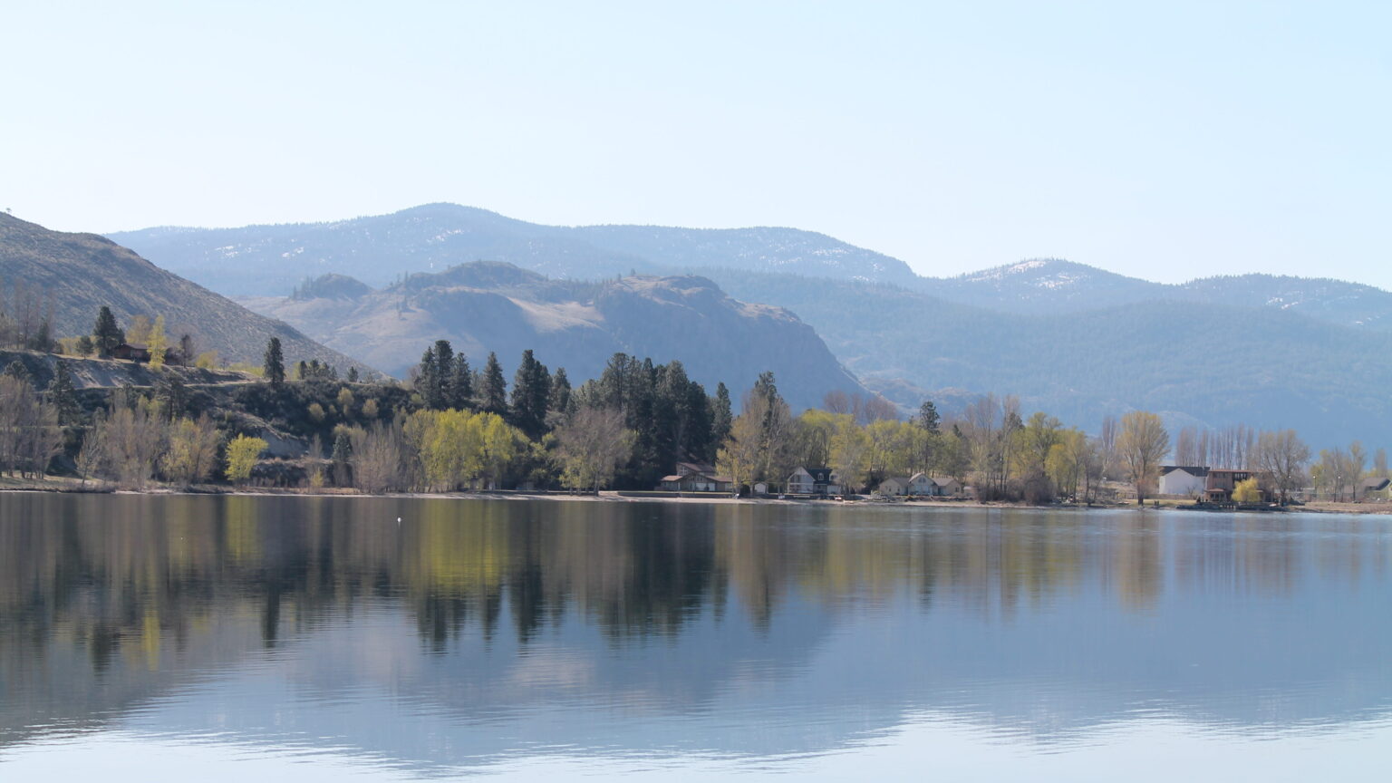 Six Reasons You Should Travel to Osoyoos This Spring