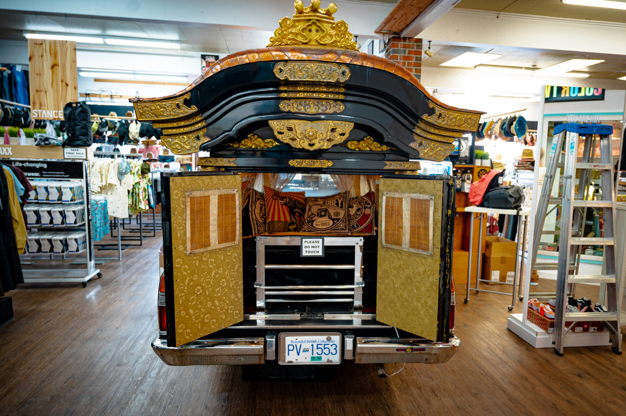 From 60s Motel to Japanese Hearse: First Look at New 'Exhibits' in ...